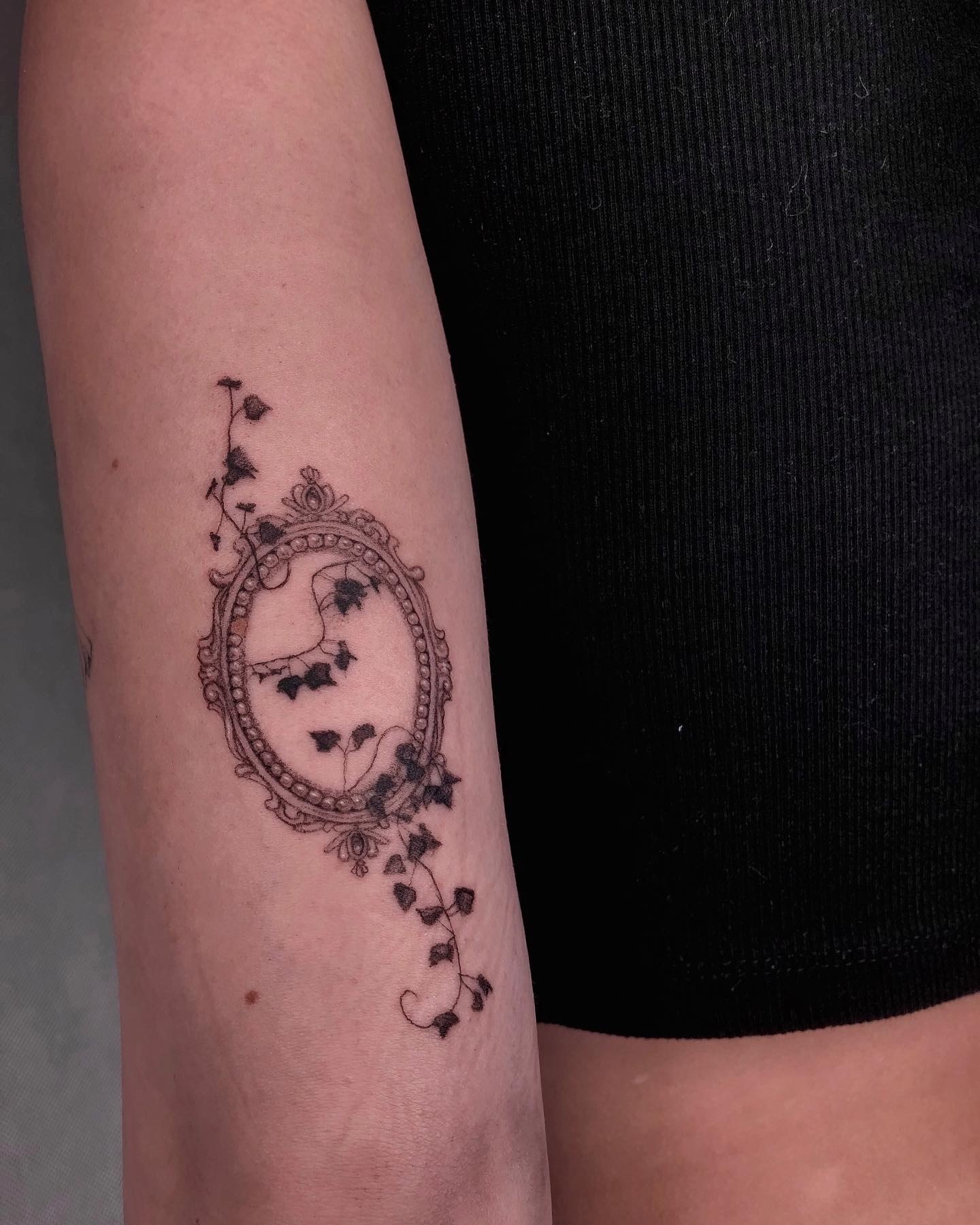 Vintage Mirror Tattoo Designs